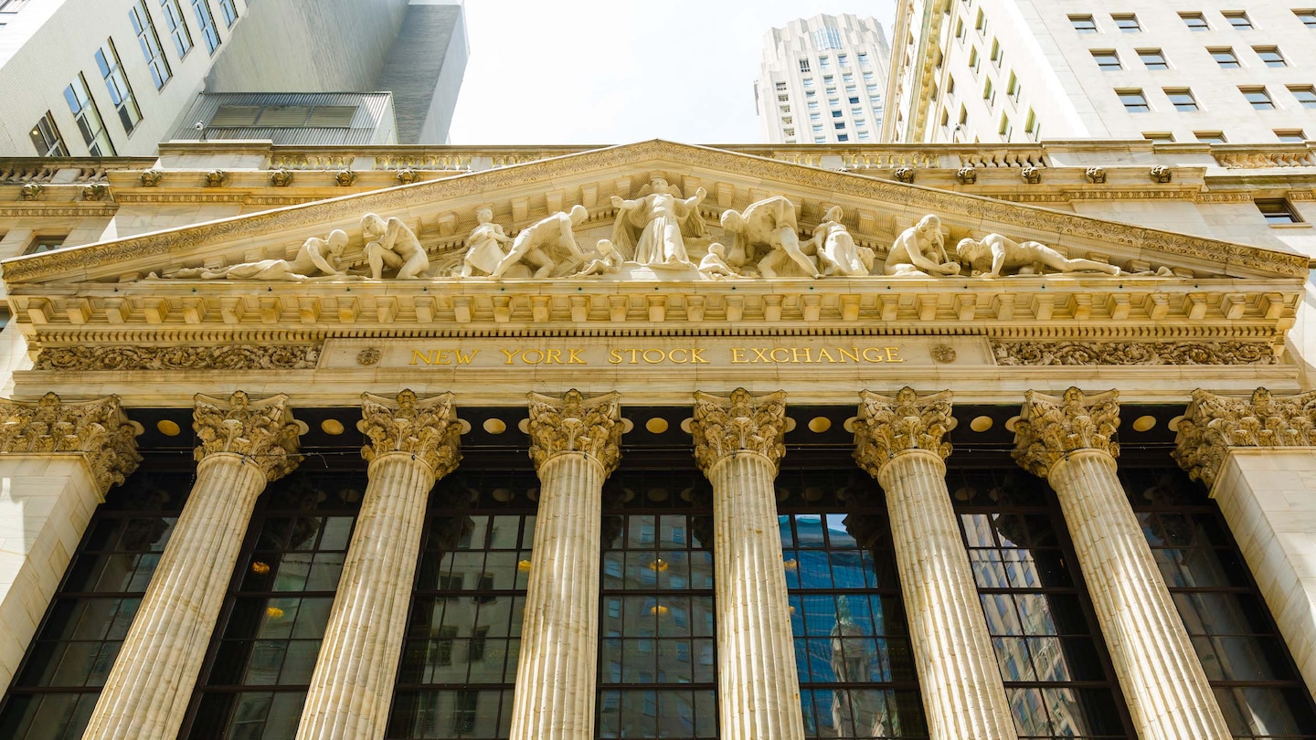 What Is the Russell 2000 Index? Construction, Risk and Portfolio Uses ...