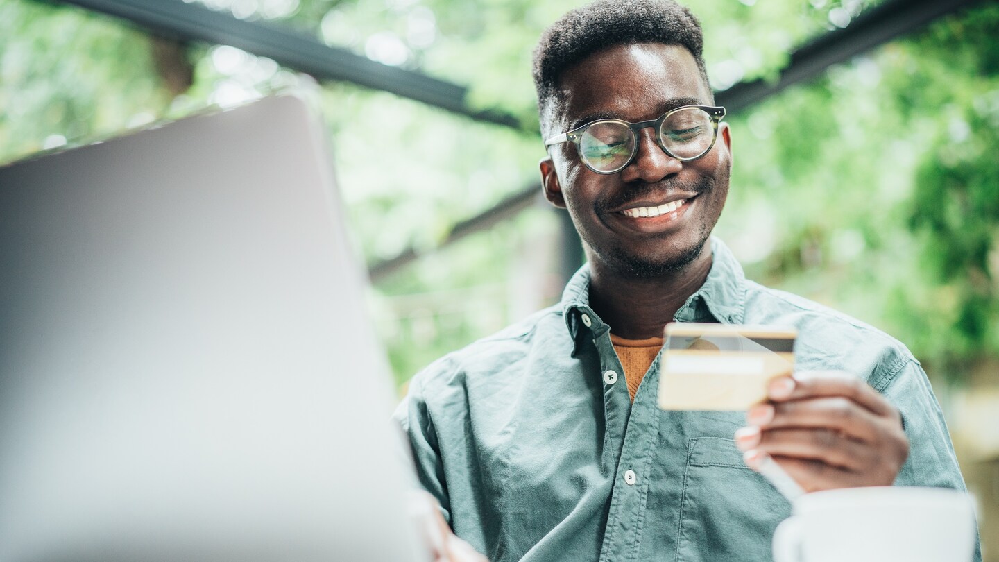 Credit Card Issuers vs Credit Card Network - What's the Difference? | Chase