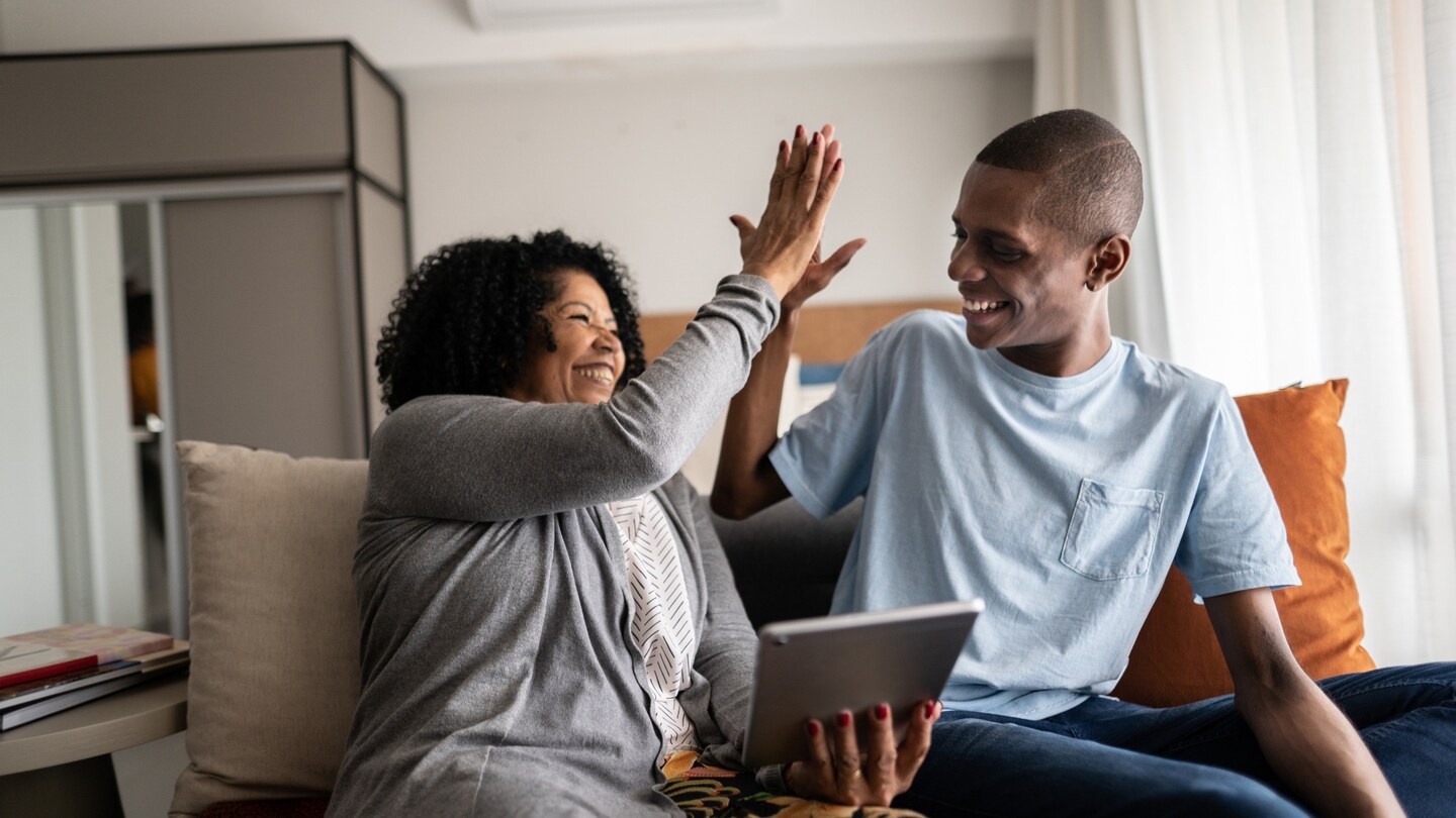 Helping Your Kids Start Off With Credit | Chase