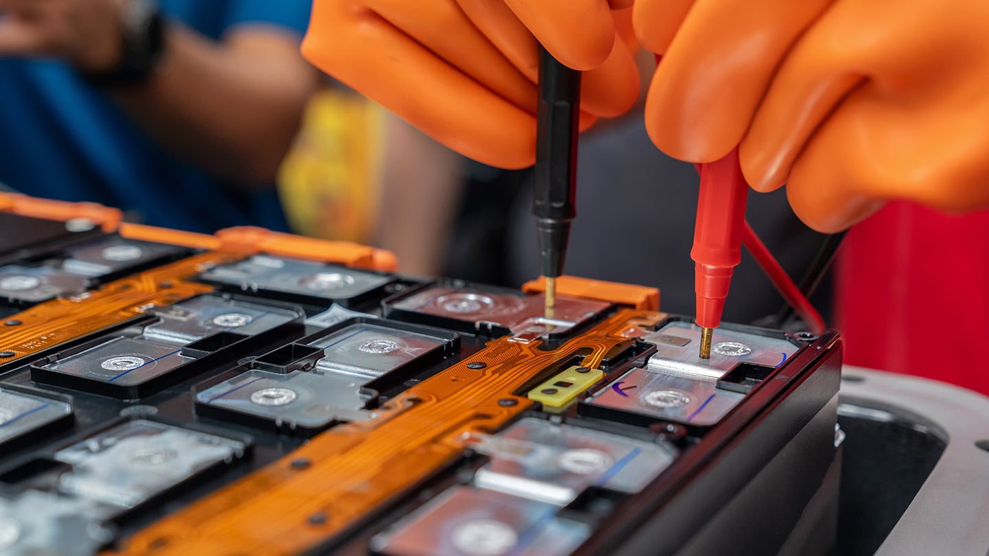 Hybrid Battery Health: 5 Maintenance Tips | Chase