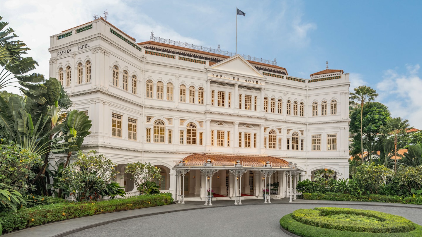 Raffles Hotel Singapore Review | Chase Travel